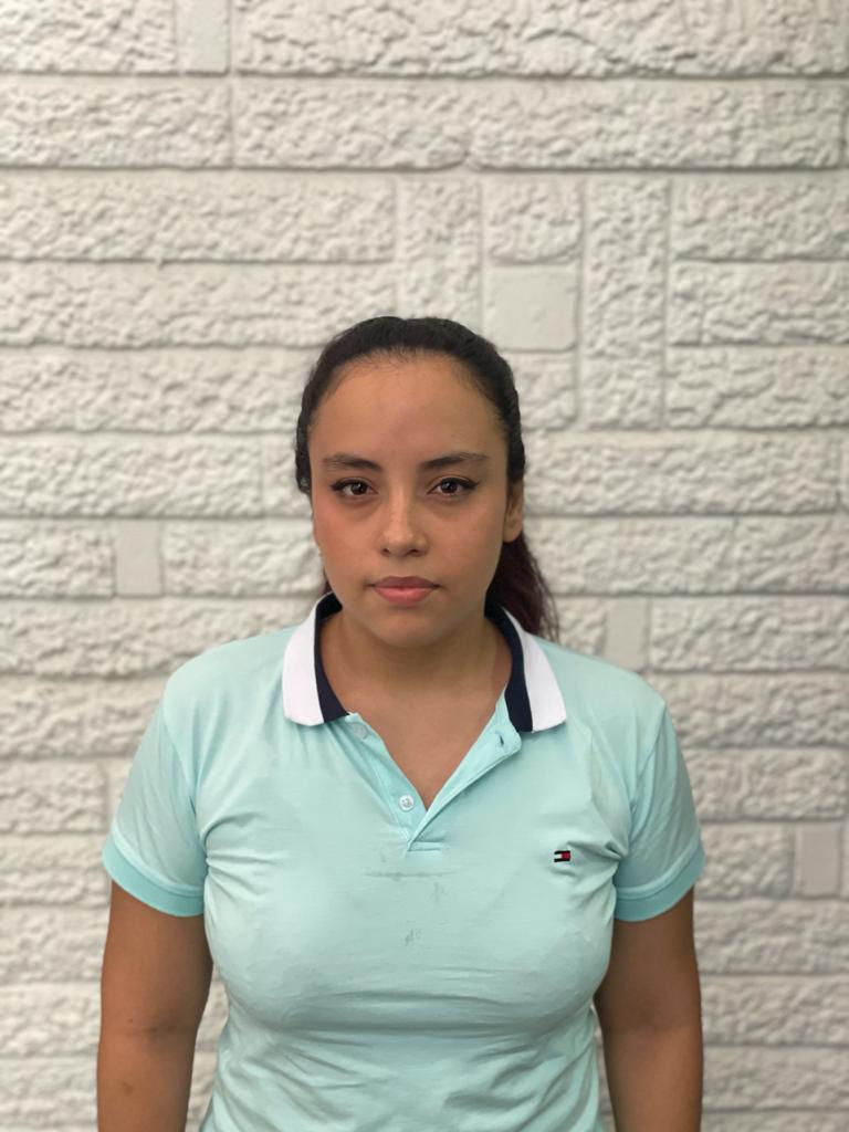 Angela Arias - Colombo Americano